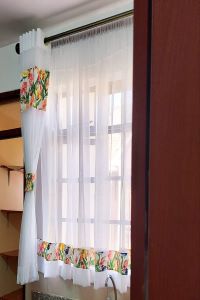 Executive curtain rods